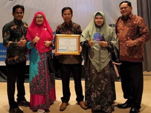 Terbaik! STIKKu Rebut Silver Winner LLDIKTI Tahun 2022 - Inilah Kuningan