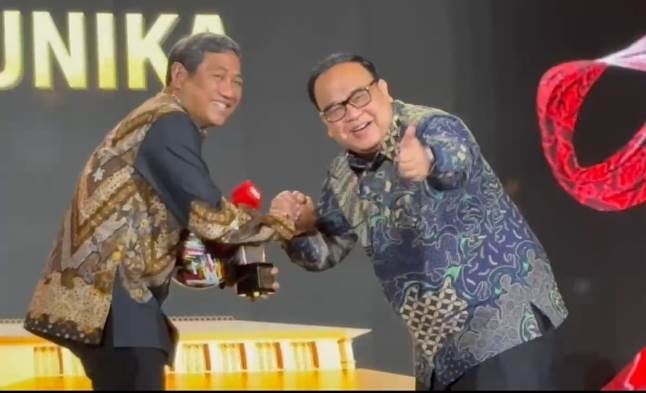 Top! Arunika Kuningan Diganjar CNN Indonesia Award 2024 - Inilah Kuningan